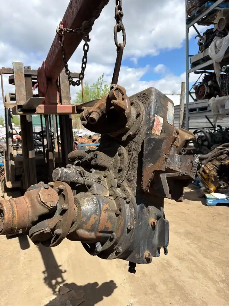 Used, Recycled, New, and Aftermarket Heavy Duty Truck Parts