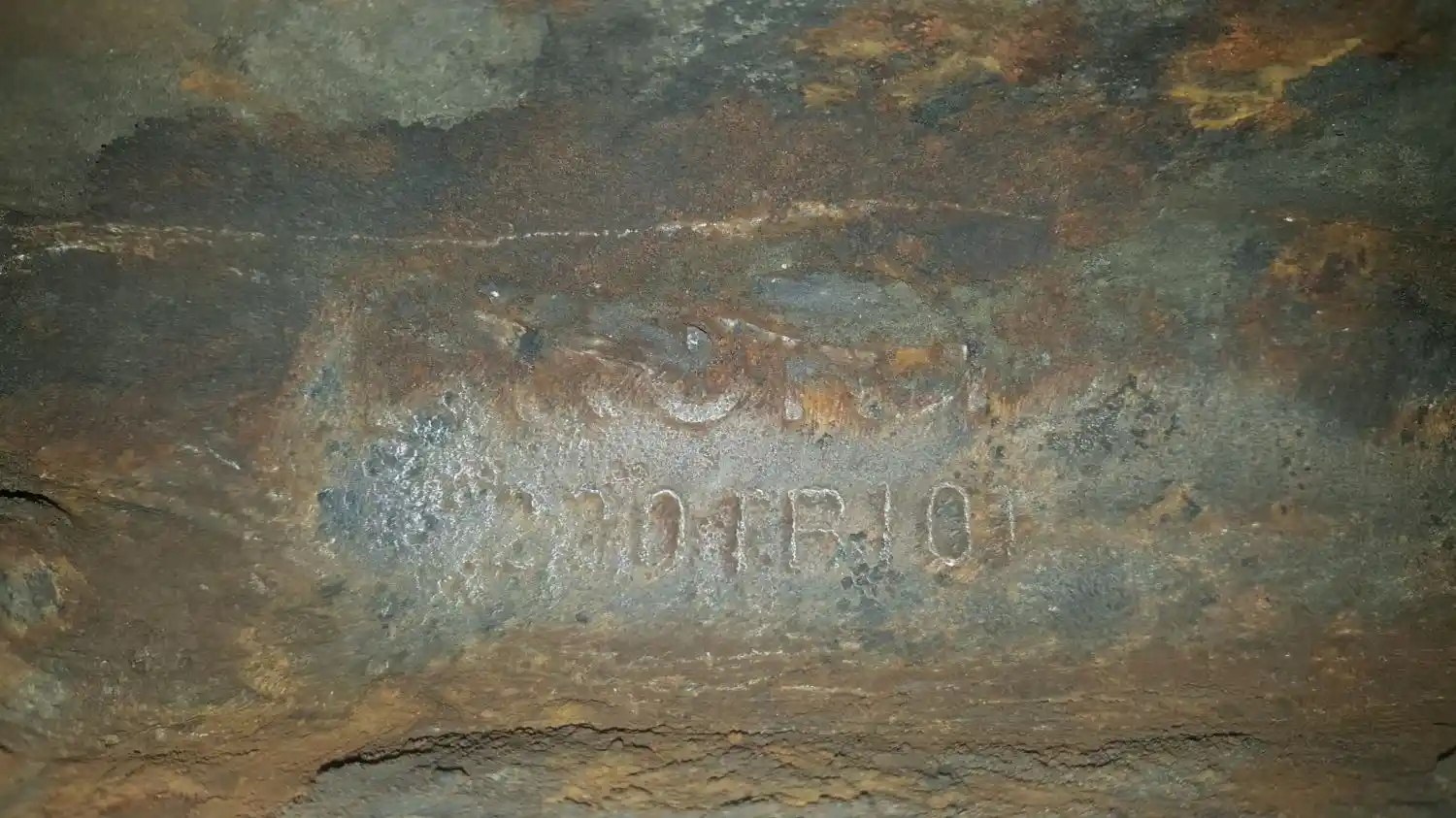 Used 1995 FORD LTA-9000 AEROMAX Front Axle, Complete