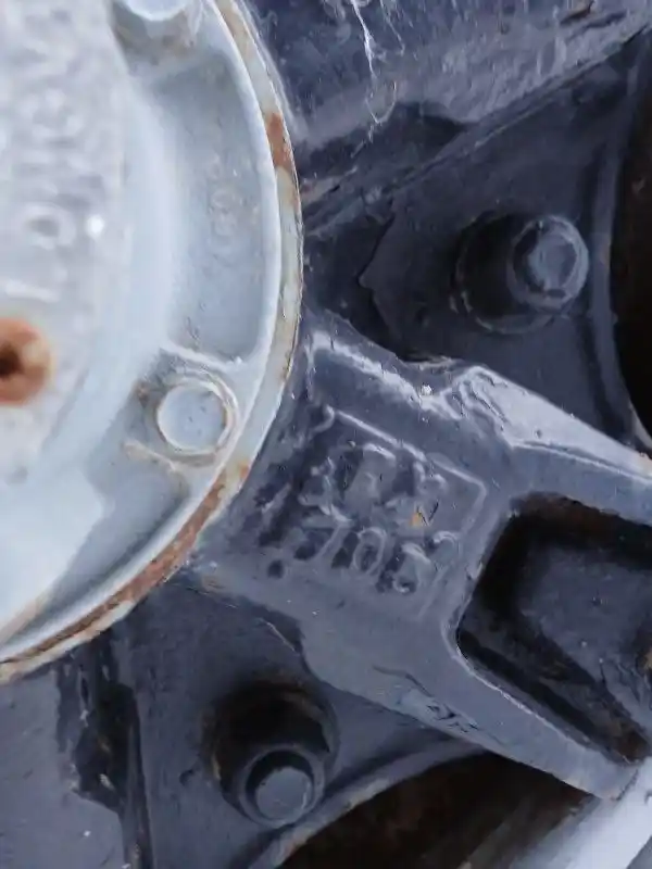 Used 1992 FORD LTS-8000 Front Axle, Complete