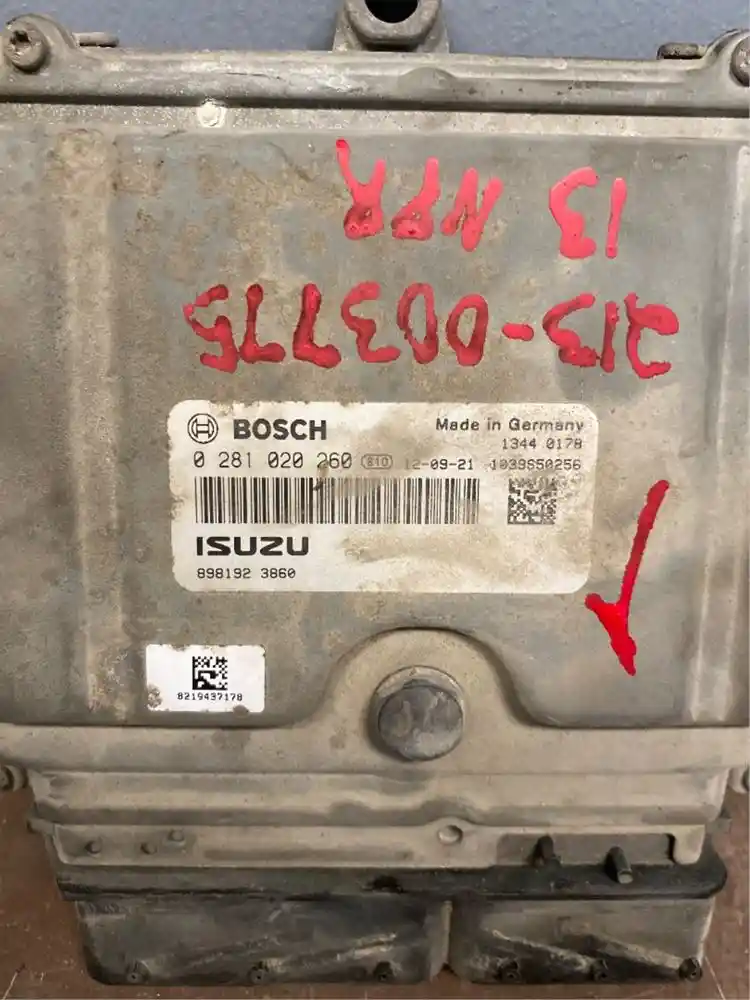 Used 2013 Isuzu 4HK1-TC ECM