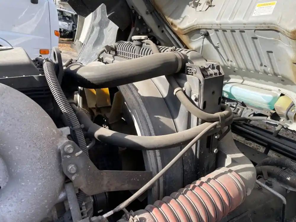 Used 2011 UD/Nissan UD2600LP Radiator