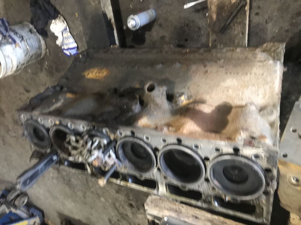Used, Recycled, New, and Aftermarket Heavy Duty Truck Parts