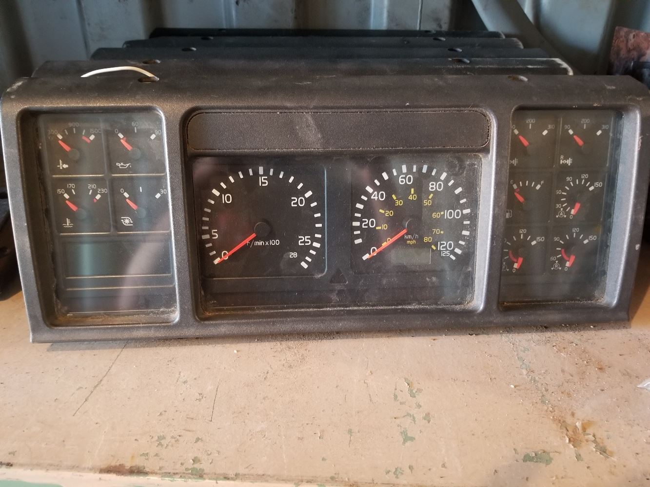 Used Volvo Instrument Cluster for sale | St. Andrews Manitoba Canada ...