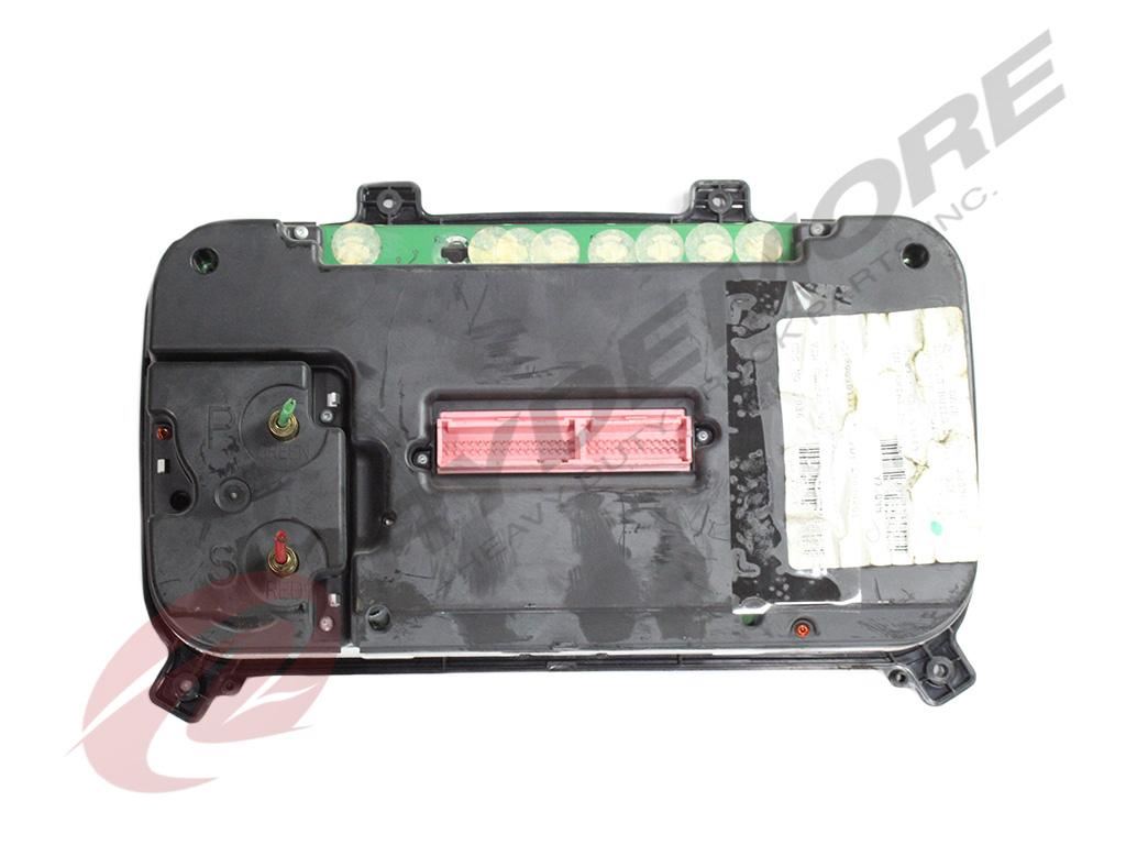 Used FREIGHTLINER M2 Instrument Cluster for sale | Fitchburg ...