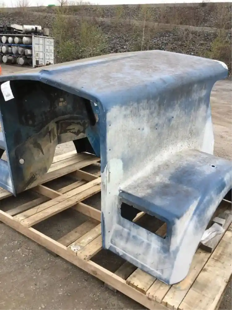Used KENWORTH W900B Hood for sale | Fitchburg Massachusetts United ...