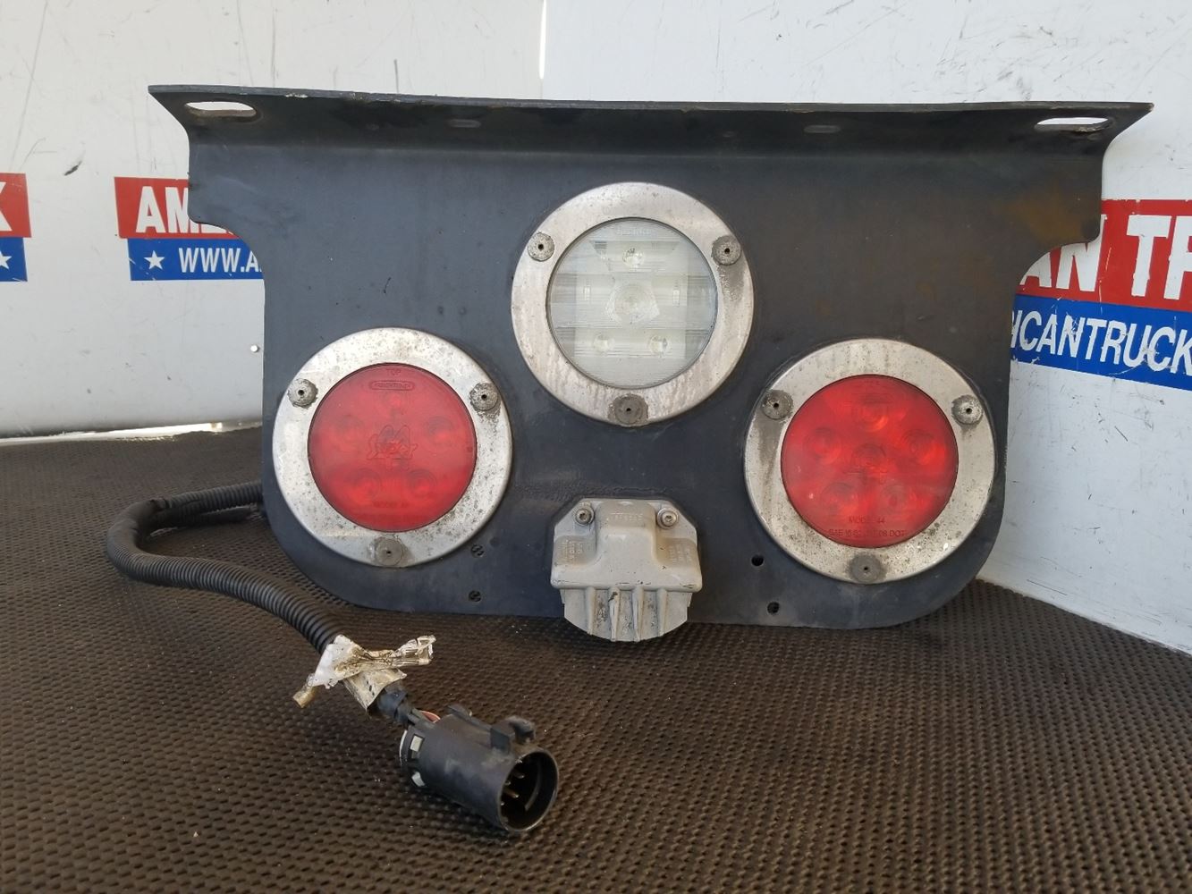 Tail Light Assys | New and Used Parts | American Truck Chrome