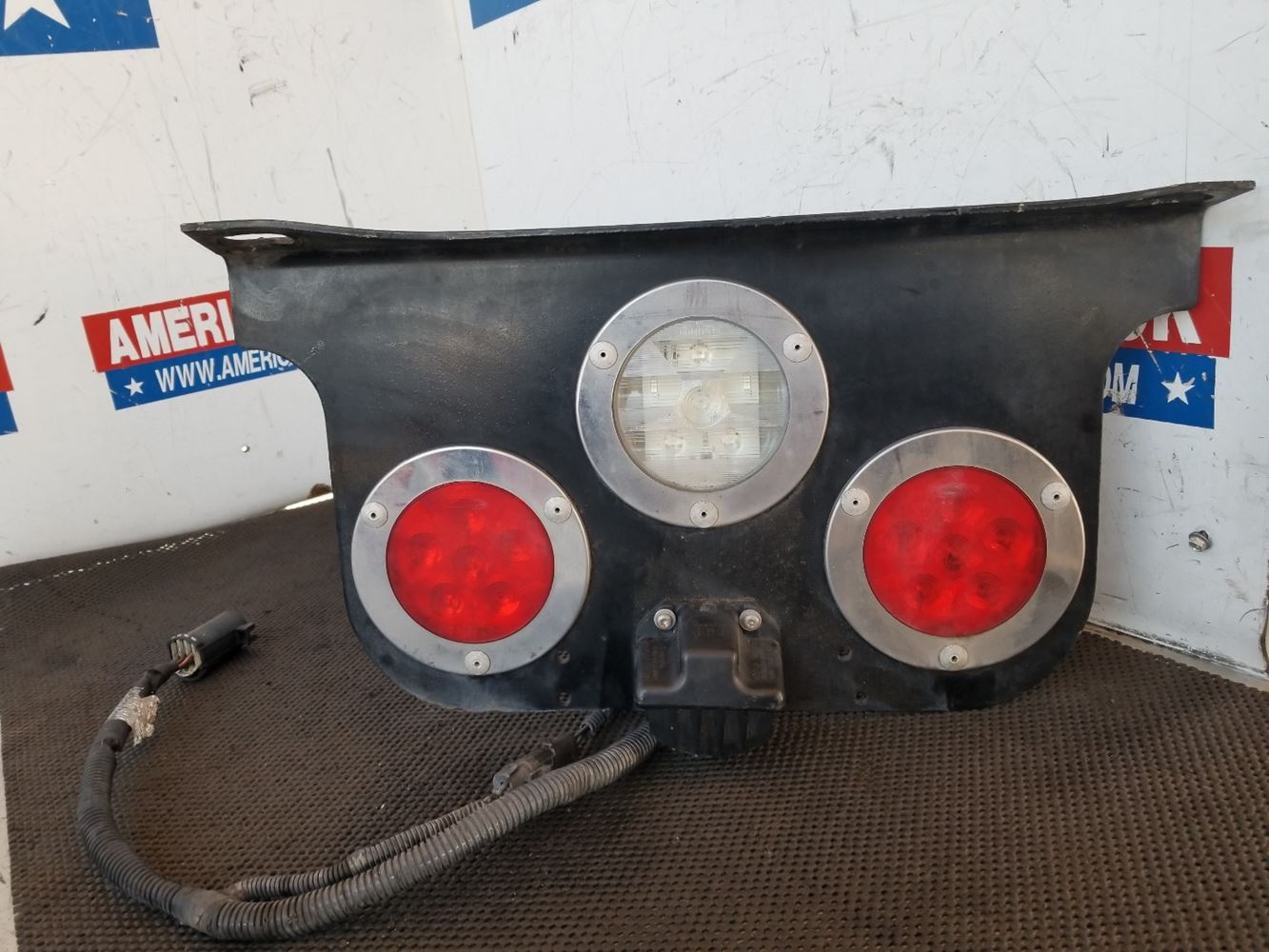 Tail Light Assys | New and Used Parts | American Truck Chrome