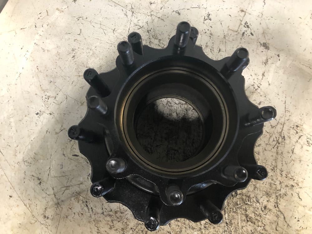 Used Dayton Wheel End, Spoke and Hub for sale | Dorr Michigan United ...