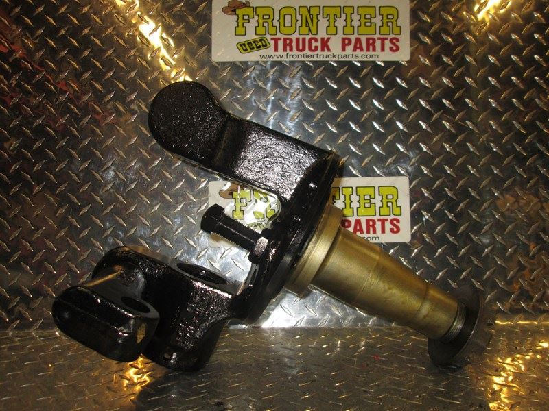 Used Mack One Arm RH Spindle/Knuckle for sale | Dorr Michigan United ...
