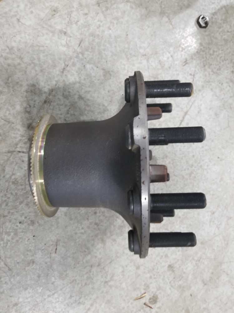 Used Meritor Wheel End, Spoke and Hub for sale | Dorr Michigan United ...