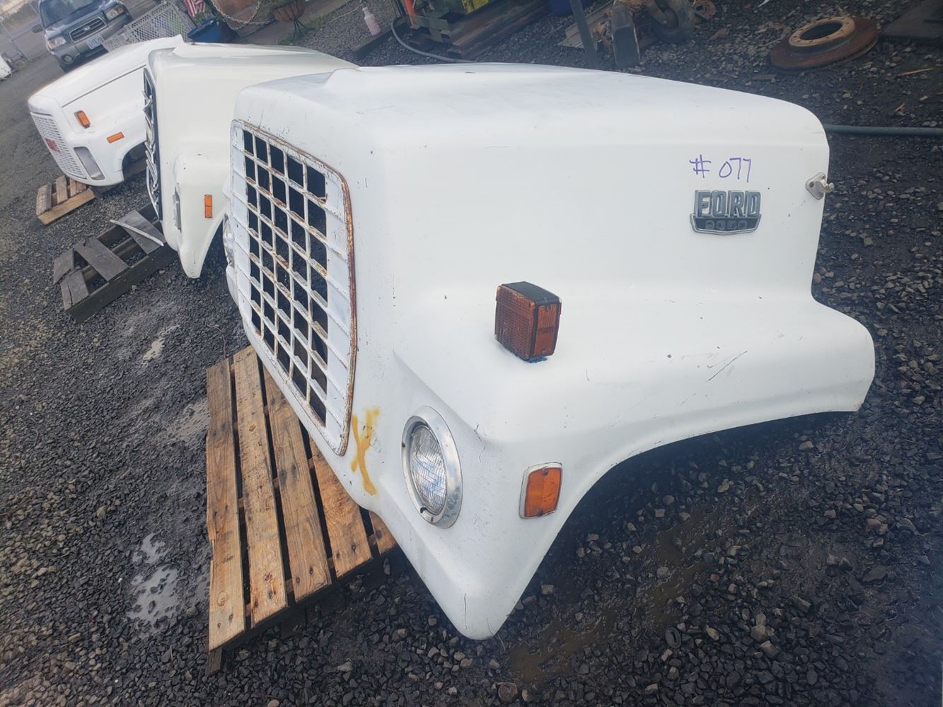 Used 1982 Ford L9000 Hood for sale | Eugene Oregon United States ...