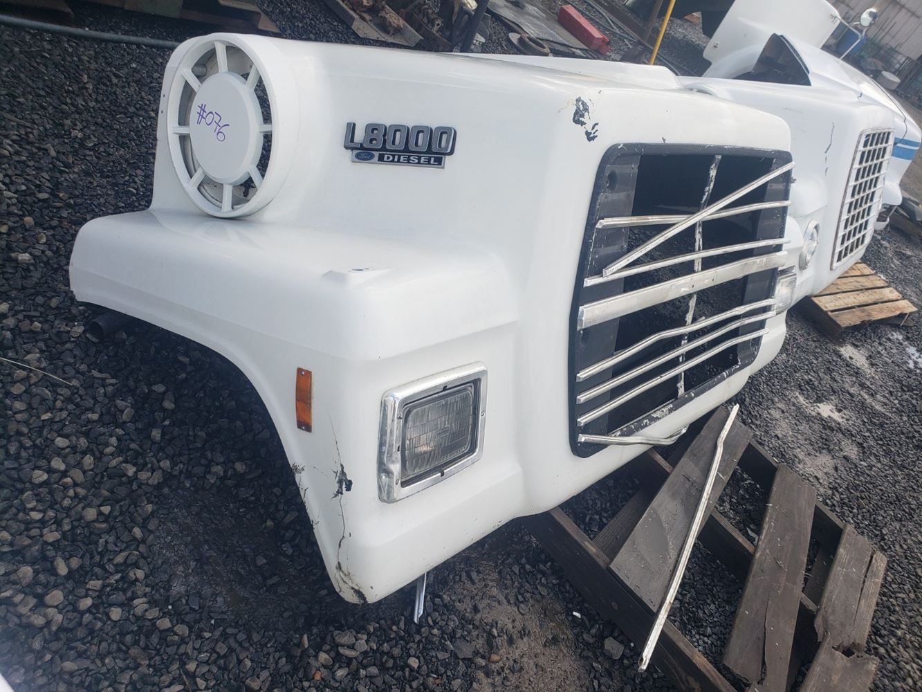 Used 1989 Ford L8000 Hood for sale | Eugene Oregon United States ...