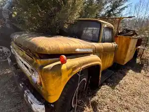 Salvage Ford F-700 Semi Trucks For Parts | 18-Wheeler Trucks | TPI