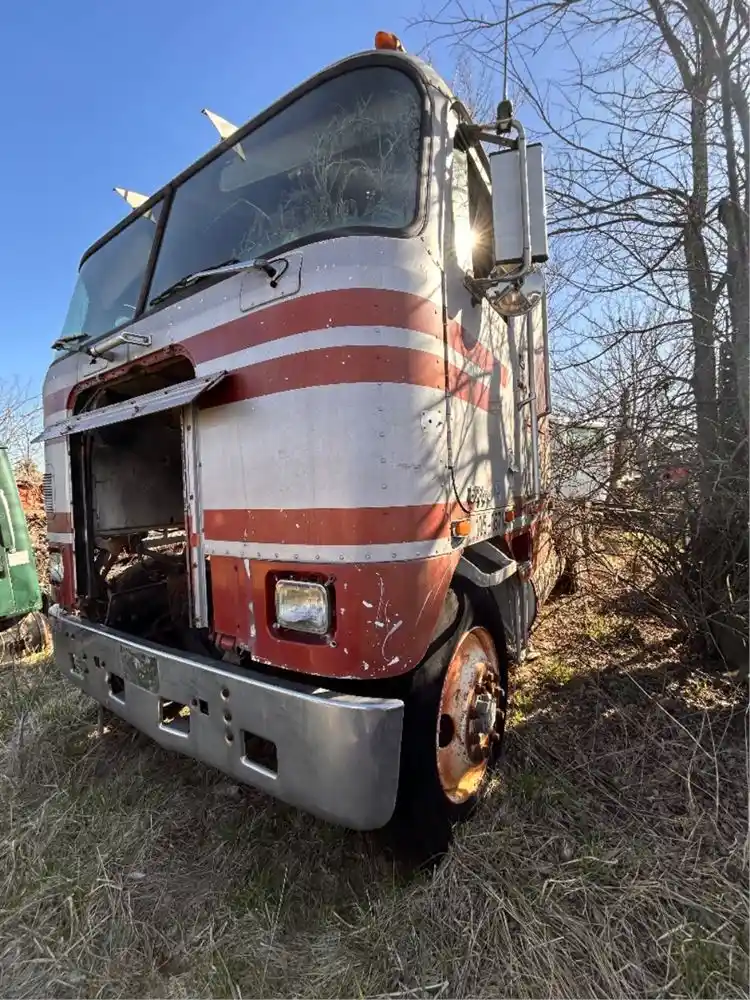 Used, Recycled, New, and Aftermarket Heavy Duty Truck Parts