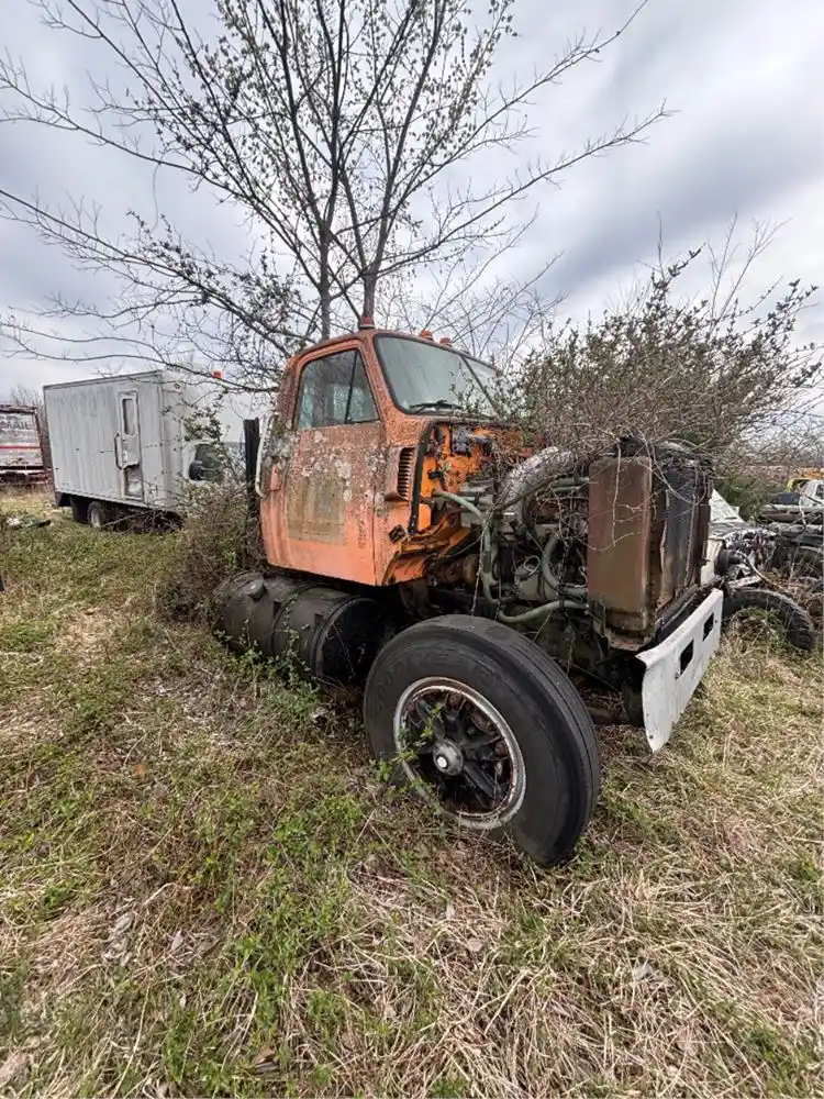 Used, Recycled, New, and Aftermarket Heavy Duty Truck Parts