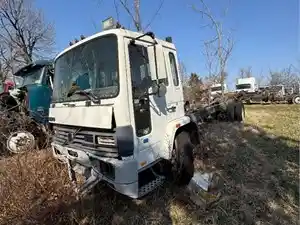 Volvo FE-613 Semi Trucks For Sale | 18-Wheeler Trucks | TPI