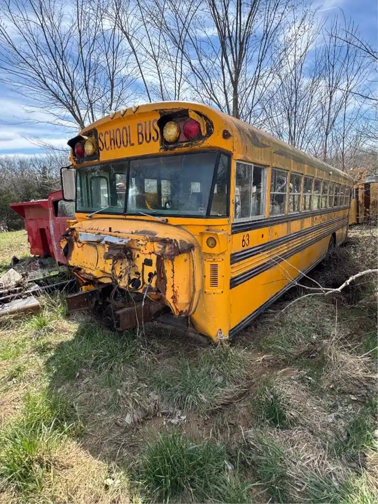 Salvage 2001 Blue Bird Bluebird School Bus Bus For Parts | Perryville ...