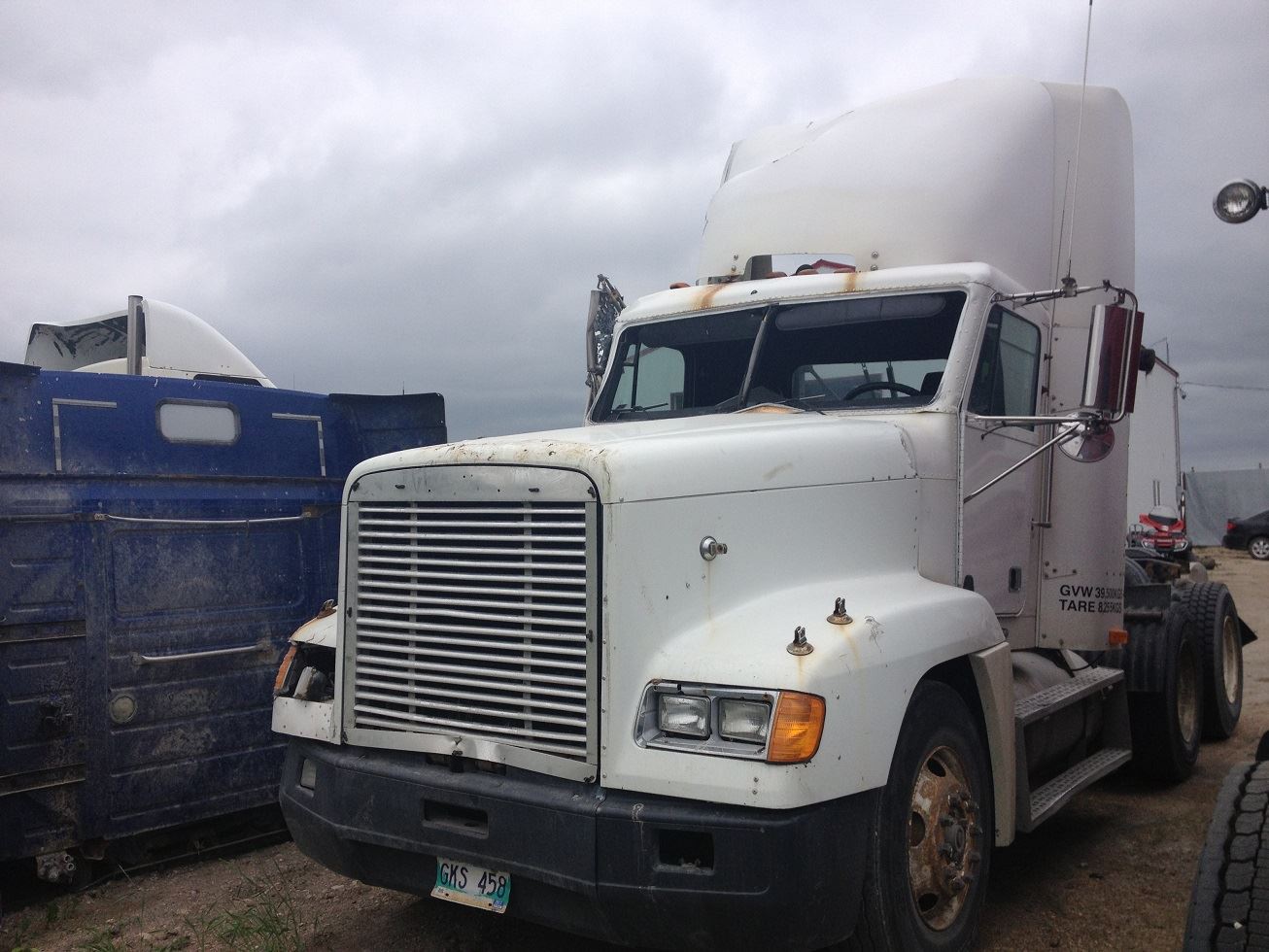 Salvage 1998 Freightliner FLD120 Day Cab For Parts | Anola, Manitoba ...