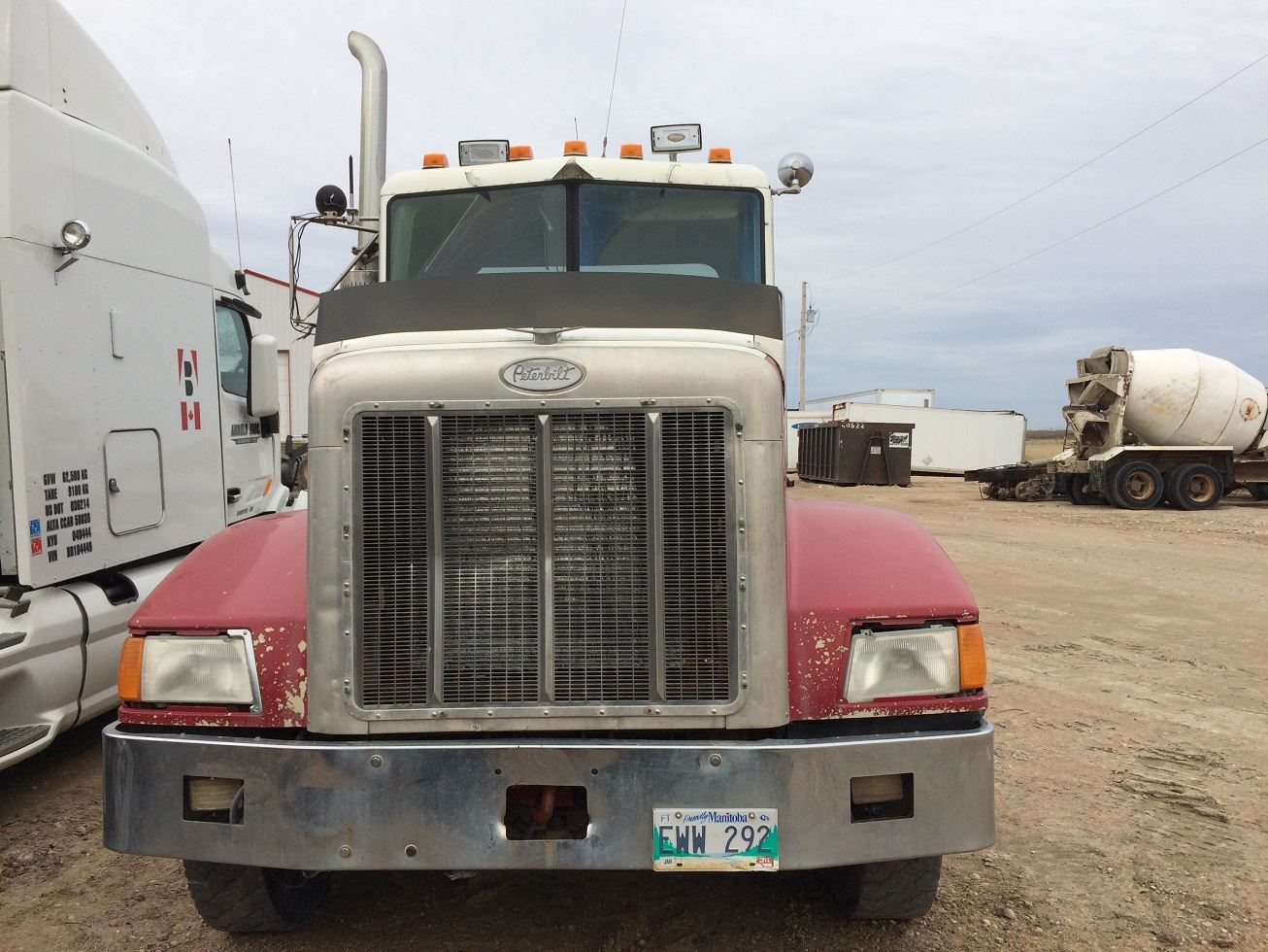 Salvage 1999 Peterbilt 385 Truck Tractor For Parts | Anola, Manitoba ...