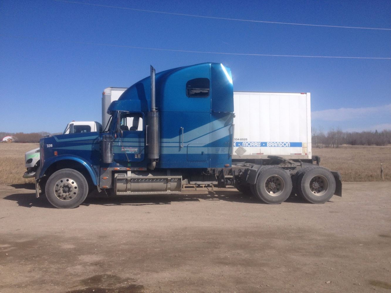 Salvage 2002 Freightliner CLASSIC Condo For Parts | Anola, Manitoba ...