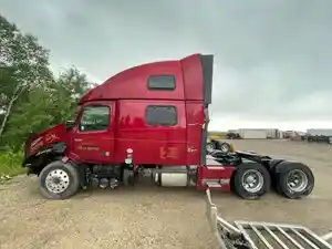 Salvage Volvo VNL 860 Semi Trucks For Parts | 18-Wheeler Trucks | TPI