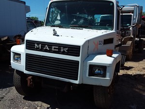 Mack CS-300 T Trucks For Sale | TPI