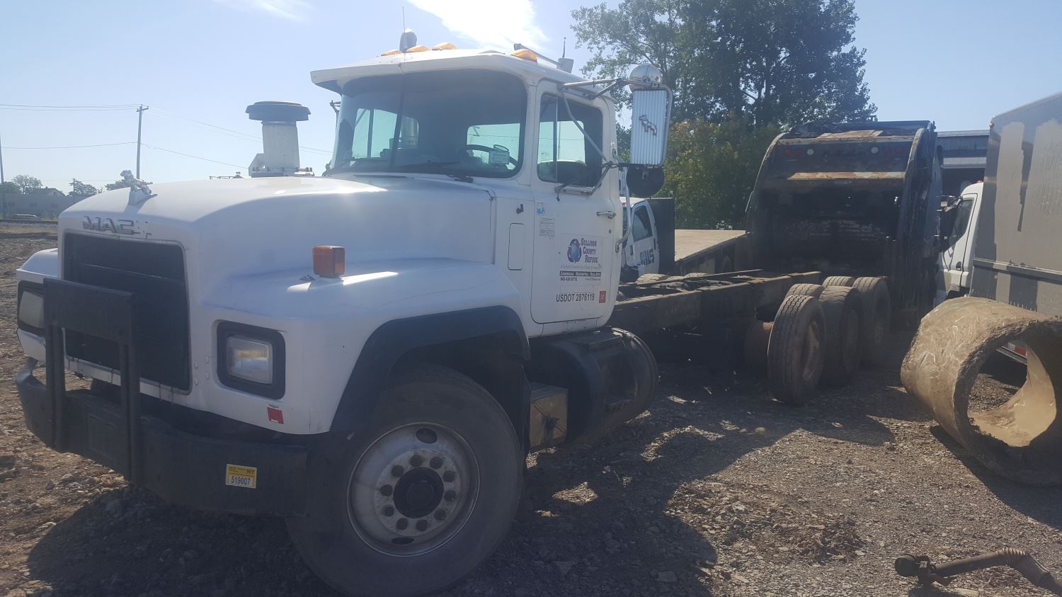 Salvage 2002 Mack RD688S Truck Delivery For Parts | Depew, New York ...