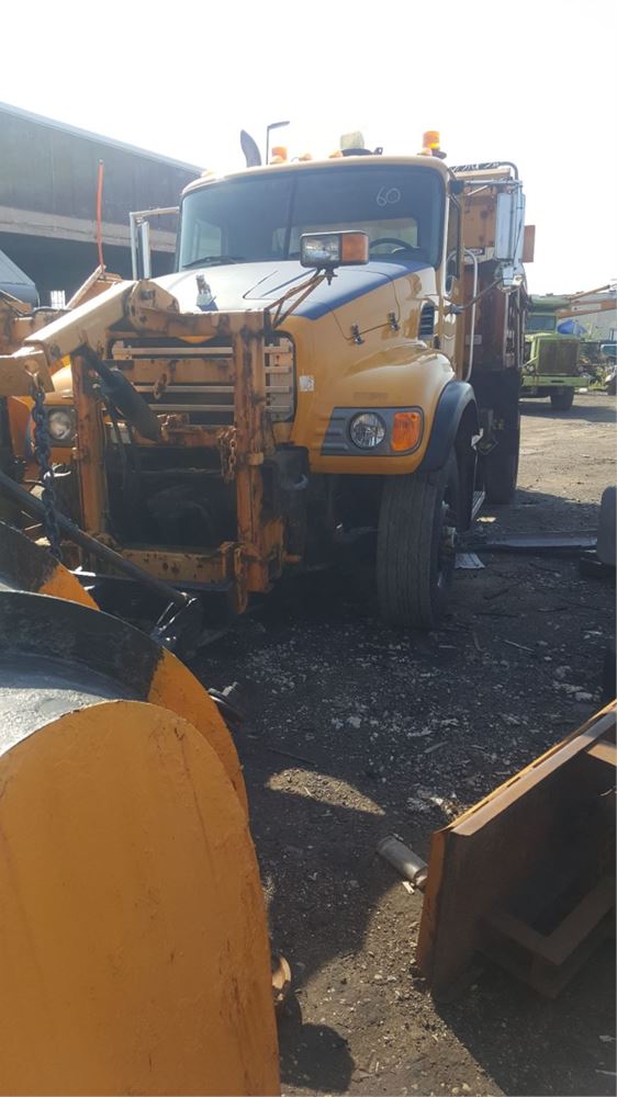 Salvage 2007 Mack CV712 Granite Truck Delivery For Parts | Depew, New ...