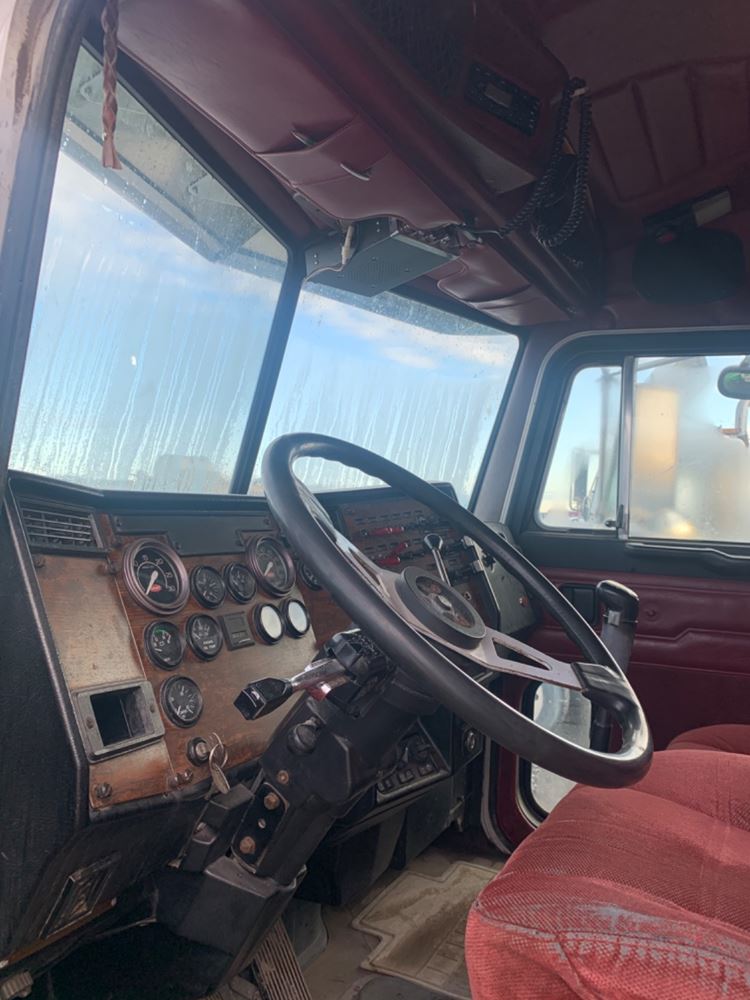Salvage 1998 Peterbilt 385 FLAT BED For Parts | Ucon, Idaho, United ...