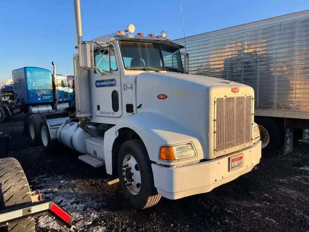 Salvage 2003 Peterbilt 385 Truck Tractor For Parts | Ucon, Idaho ...