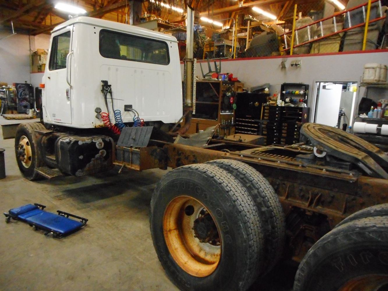Salvage 2002 International 2574 DAY CAB For Parts | Farr West, Utah ...