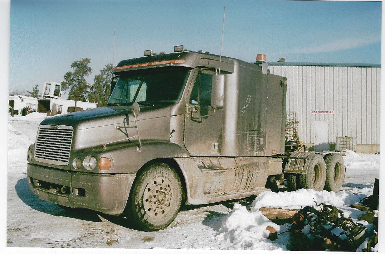 Salvage 1997 Freightliner CENTURY CLASS CONV For Parts | Sturgeon ...