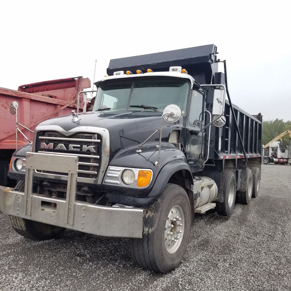 Salvage 2006 Mack CV700 SERIES DUMP TRUCK For Parts | York, Ontario ...