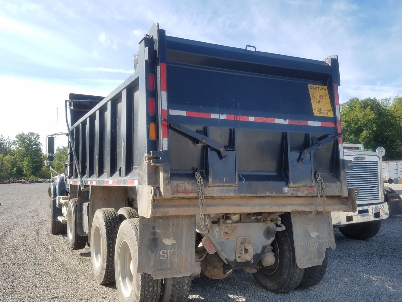 Salvage 2006 Mack CV700 SERIES DUMP TRUCK For Parts | York, Ontario ...