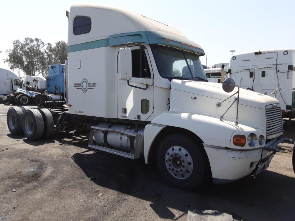 Salvage 1998 Freightliner CENTURY CLASS 120 Truck Tractor