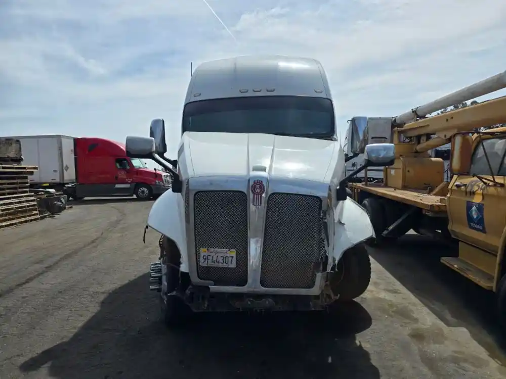 Salvage 2012 Kenworth T700 Truck Tractor For Parts | Fresno, California ...