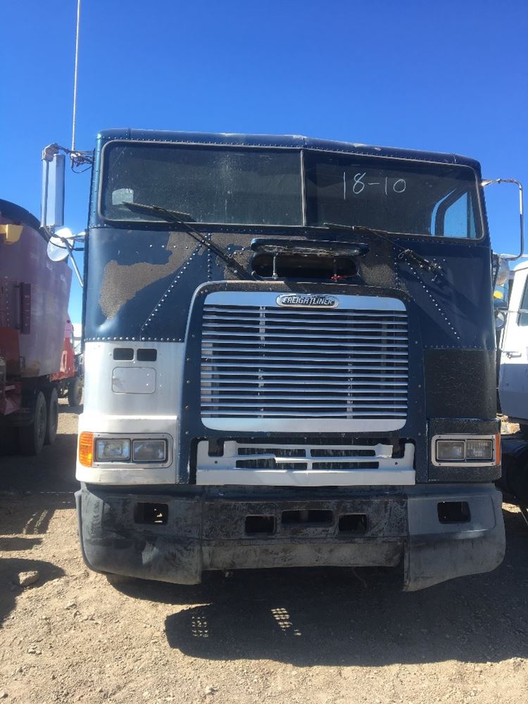 Salvage 1998 Freightliner FLB HIGH Truck Delivery For Parts | Gooding ...