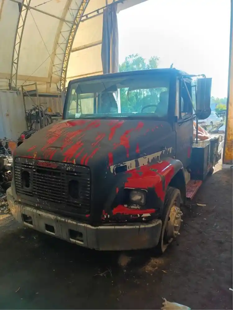 Salvage 1996 Freightliner FL50 Truck Delivery For Parts | Lakefield ...