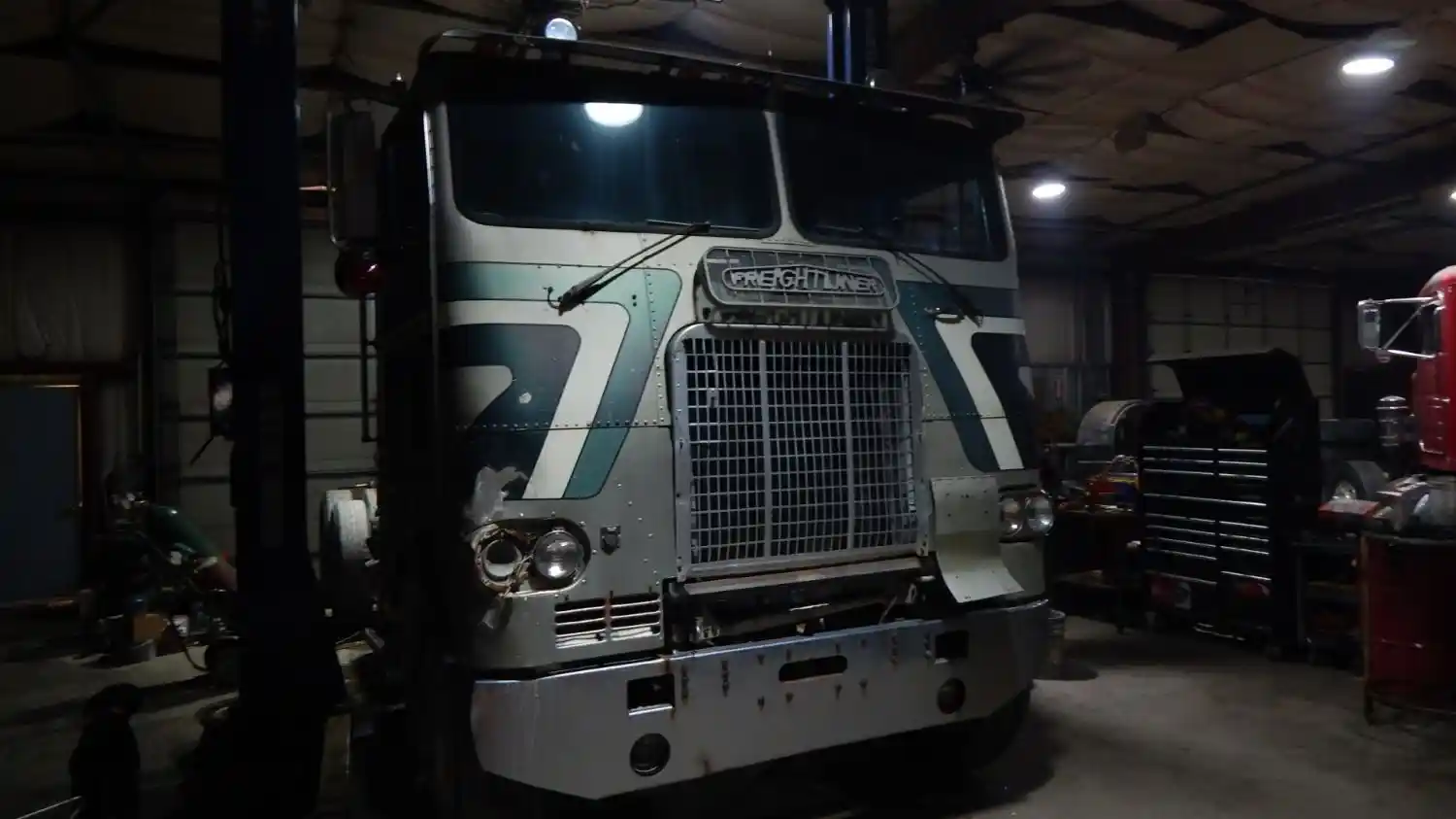Salvage 1979 Freightliner FLA8664ST Cabover For Parts | Torrington ...