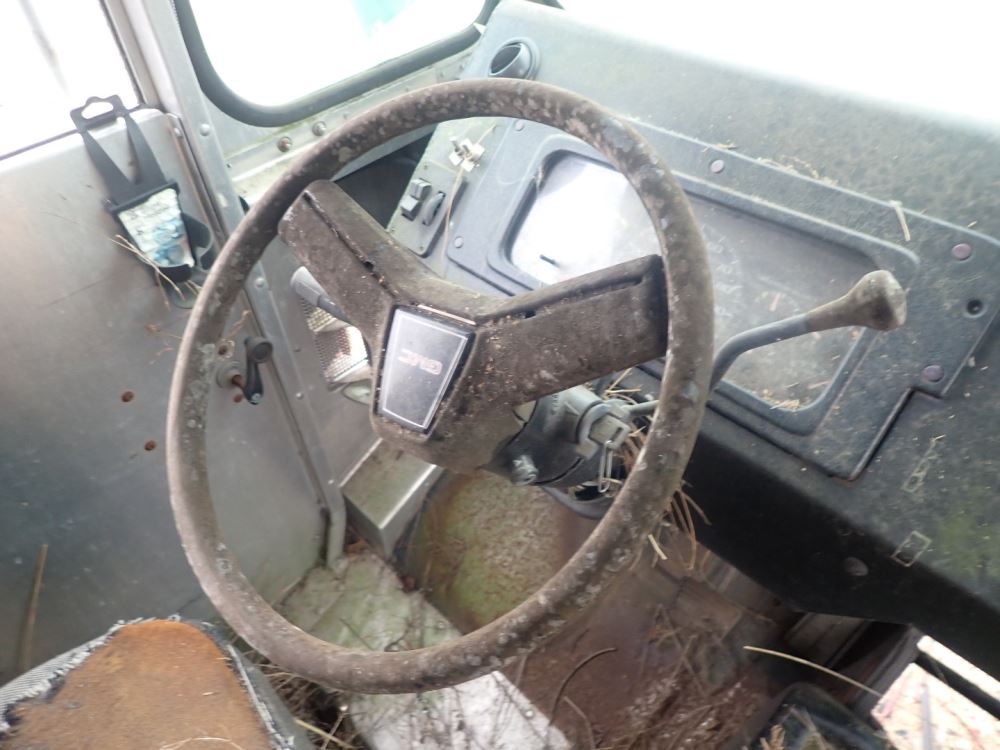 Salvage 1998 GMC STEP VAN Full-Size Van For Parts | Claremont, North ...