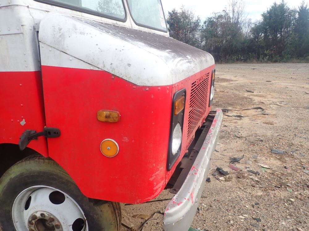 Salvage 1998 GMC STEP VAN Full-Size Van For Parts | Claremont, North ...