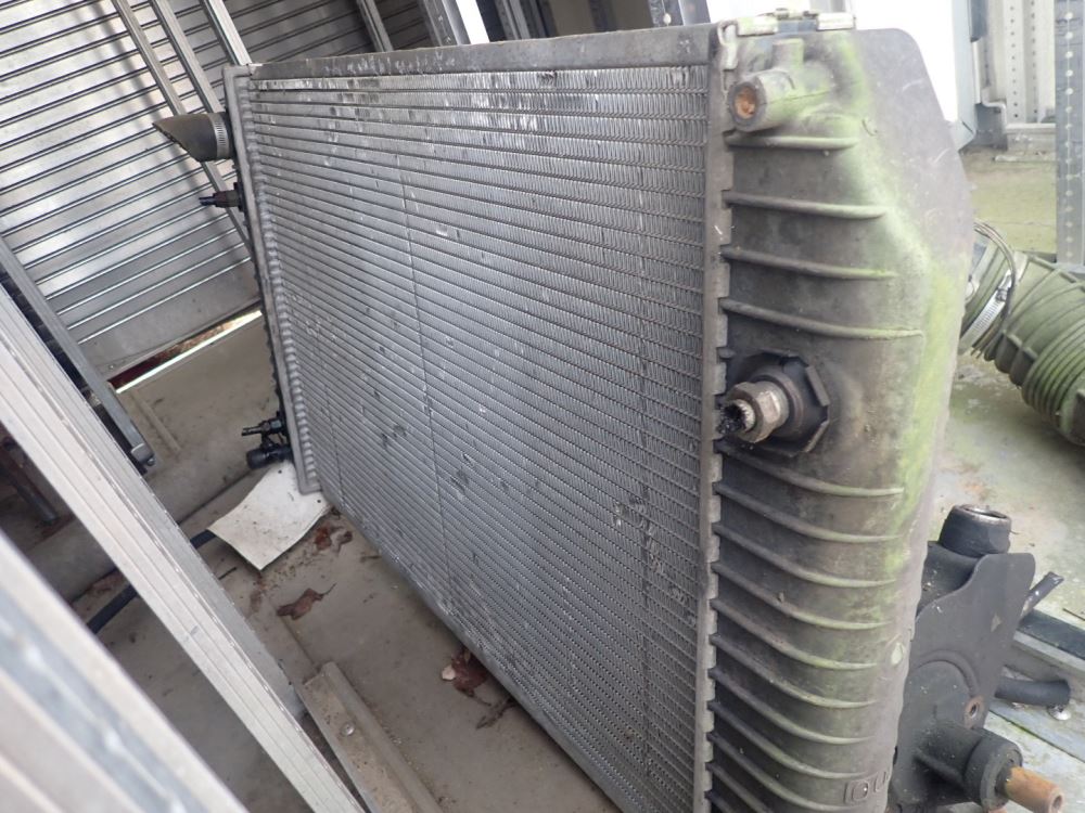 Salvage 1998 GMC STEP VAN Full-Size Van For Parts | Claremont, North ...