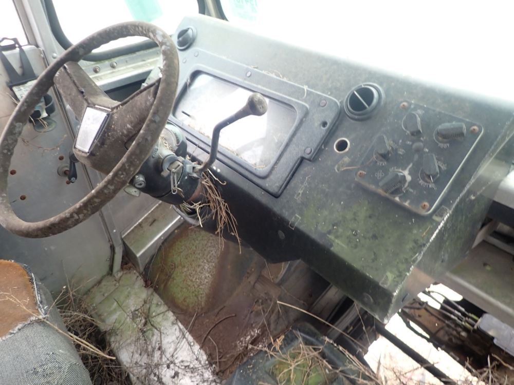 Salvage 1998 GMC STEP VAN Full-Size Van For Parts | Claremont, North ...