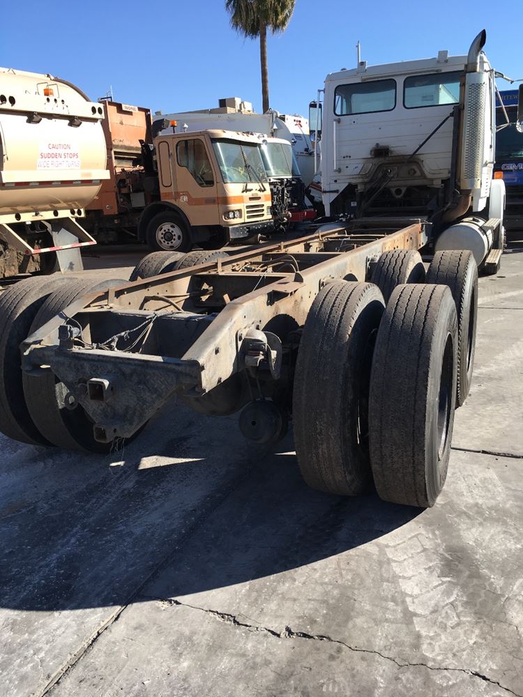 Salvage 1988 Freightliner FLC11264 T/A Chassis For Parts | Phoenix ...