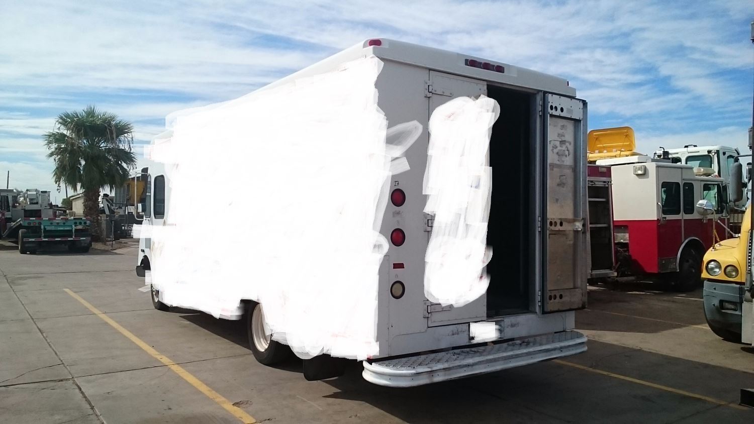 Salvage 2000 Chevrolet P3500 P30 BODY. For Parts | Phoenix, Arizona ...