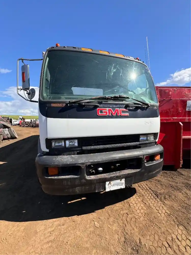 Salvage 2000 GMC T7500 Truck Delivery For Parts | Calgary, Alberta, Canada | TPI | TPI
