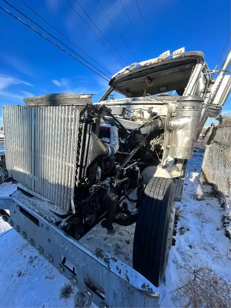 Salvage 2000 Western Star 4900 Truck Tractor For Parts | Calgary ...