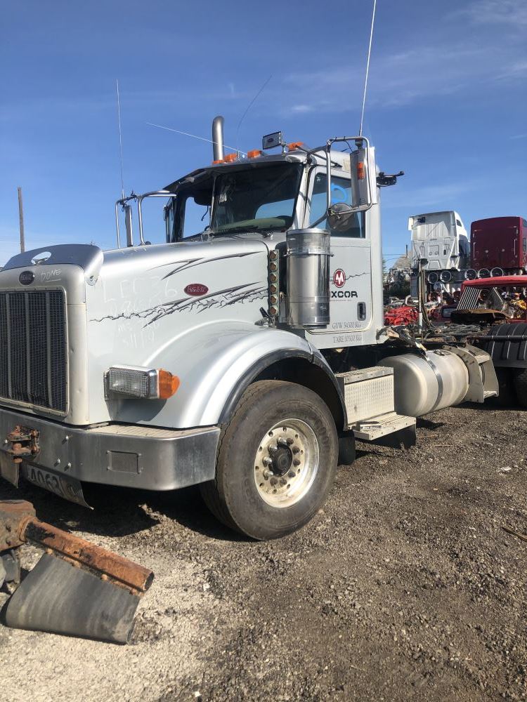 Salvage 2007 Peterbilt 378 Truck Tractor For Parts | Calgary, Alberta ...