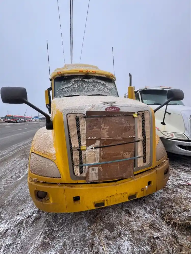 Salvage 2019 Peterbilt 579 Truck Tractor For Parts | Calgary, Alberta ...