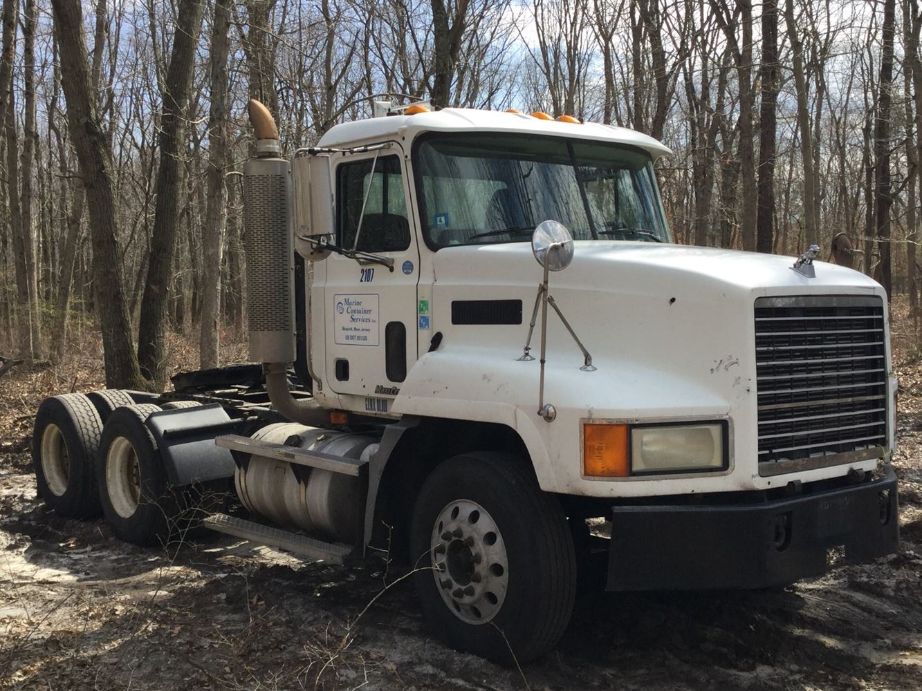 Salvage 2001 Mack CH613 Truck Tractor For Parts | Freehold, New Jersey ...